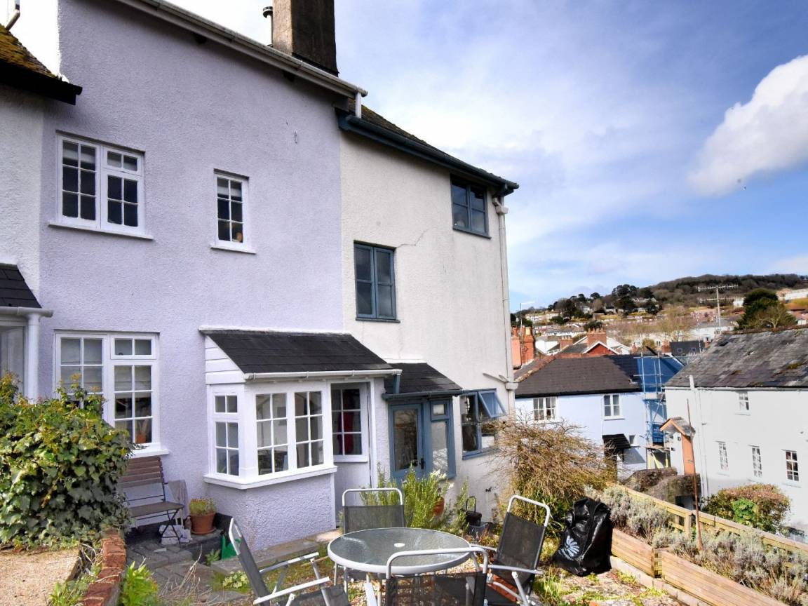 Cottage ∙ 4 Bedrooms ∙ 6 Guests - Lyme Regis