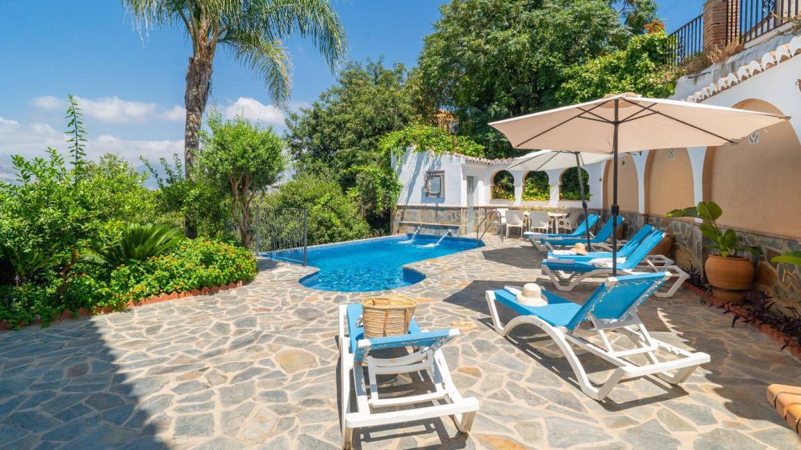 350 M² Ferienhaus ∙ 8 Schlafzimmer ∙ 20 Gäste - Vélez-Málaga