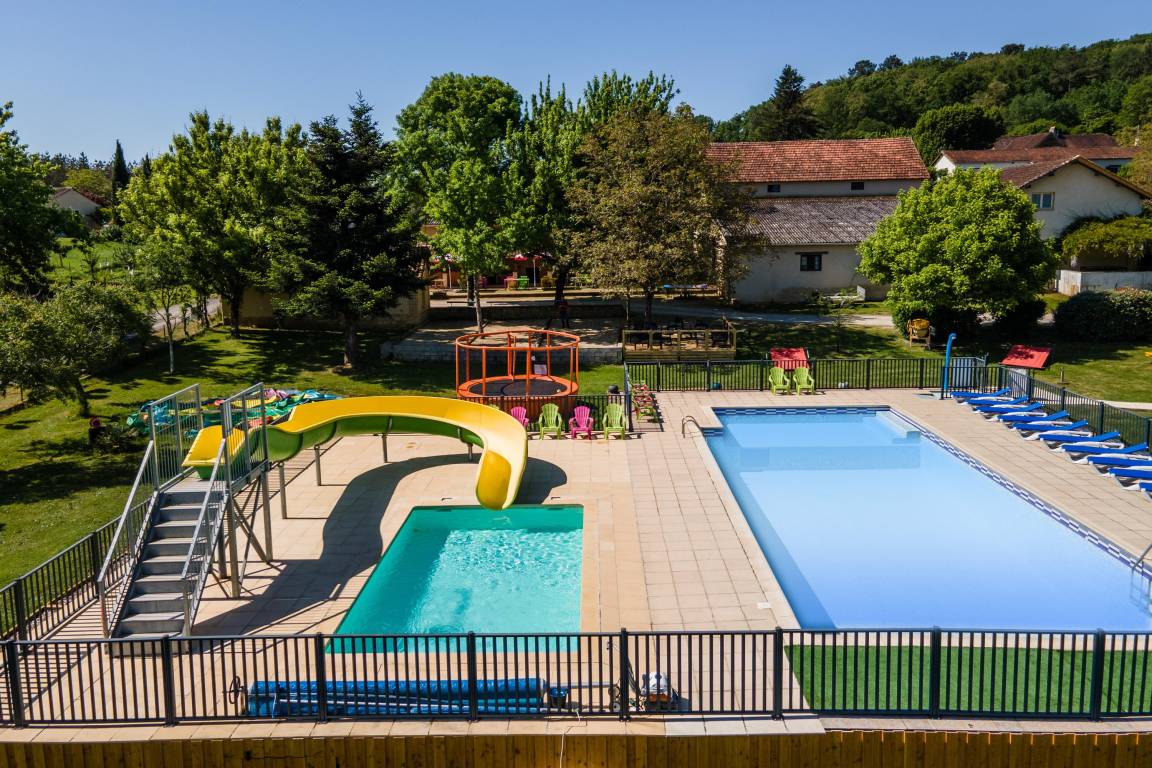 28 M² Mobil-home ∙ 2 Chambres ∙ 4 Personnes - Dordogne