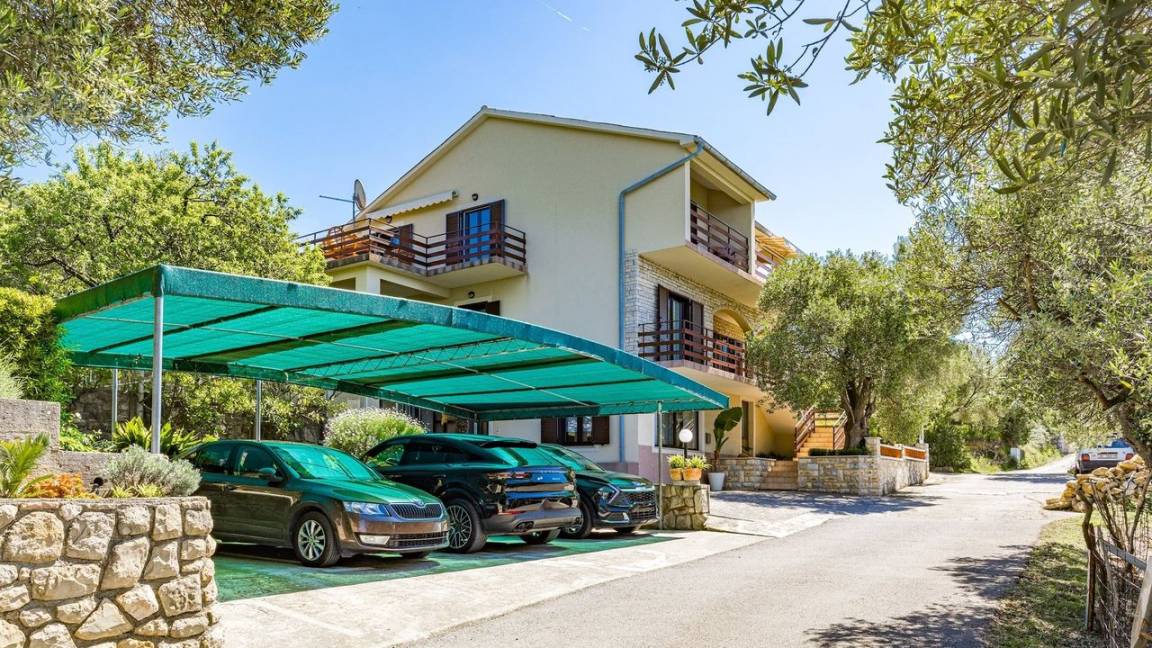 18 M² Ferienwohnung ∙ 1 Schlafzimmer ∙ 2 Gäste - Lopar