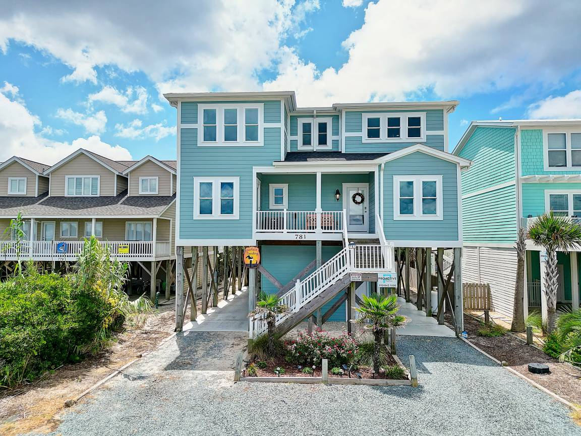 366 M² House ∙ 6 Bedrooms ∙ 15 Guests - Holden Beach, NC