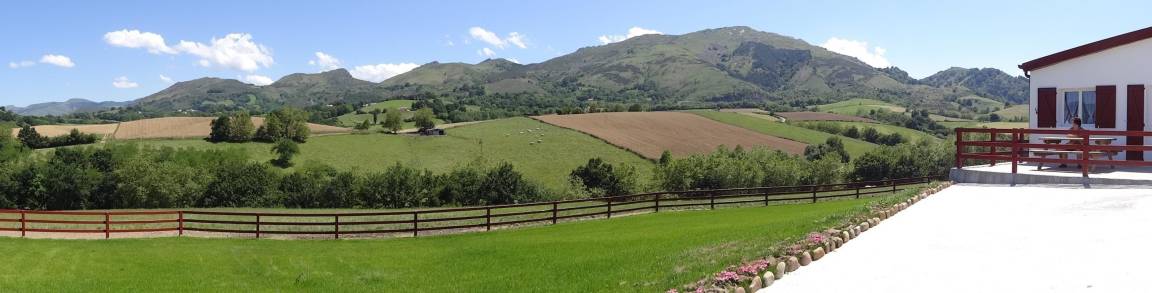 95 M² Gîte ∙ 3 Bedrooms ∙ 6 Guests - Sare