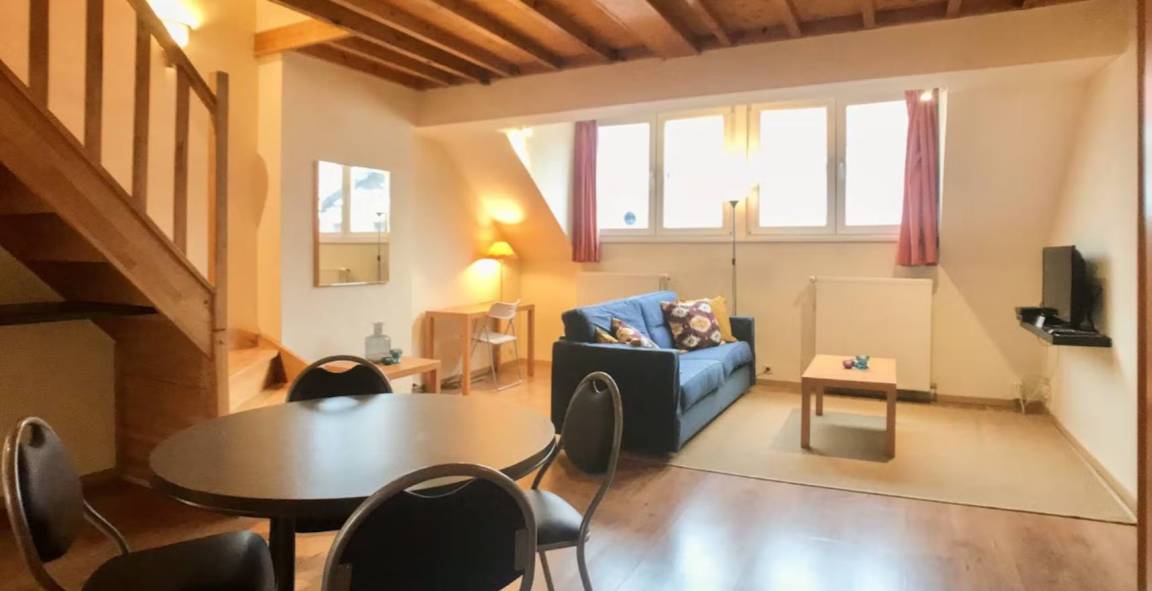 60 M² Appartement ∙ 1 Slaapkamer ∙ 2 Gasten - Brussel