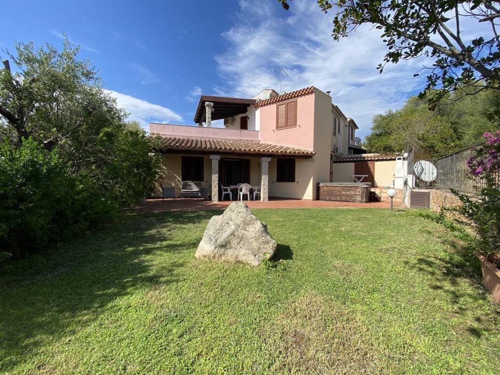 90 M² Villa Vacanza ∙ 2 Camere Da Letto ∙ 4 Ospiti - San Teodoro