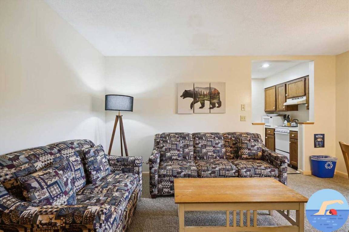 Hotel ∙ 2 Bedrooms ∙ 8 Guests - Woodstock, VT