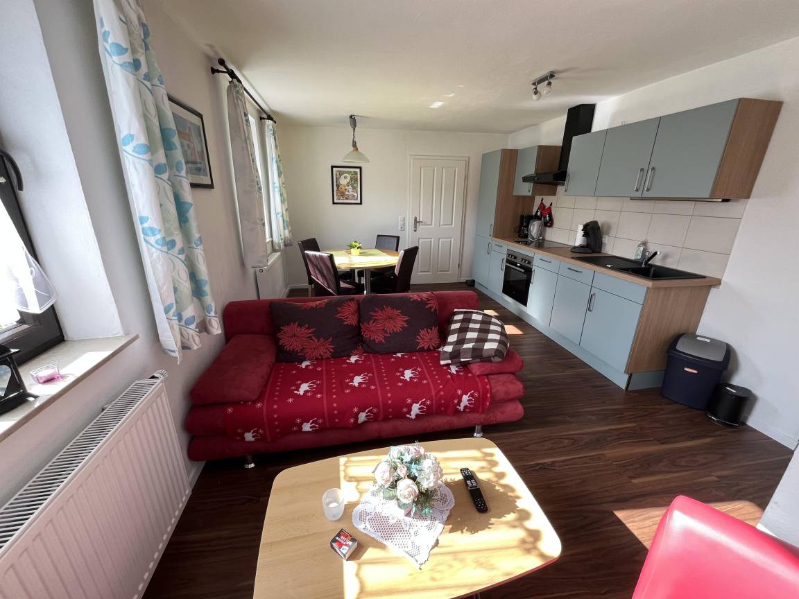 42 M² Ferienwohnung ∙ 1 Schlafzimmer ∙ 4 Gäste - Andernach