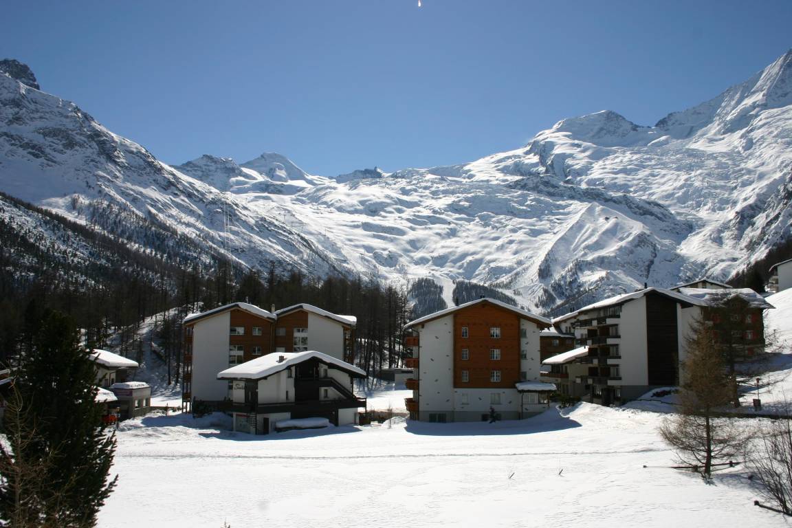 100 M² Apartment ∙ 2 Bedrooms ∙ 4 Guests - Saas-Fee