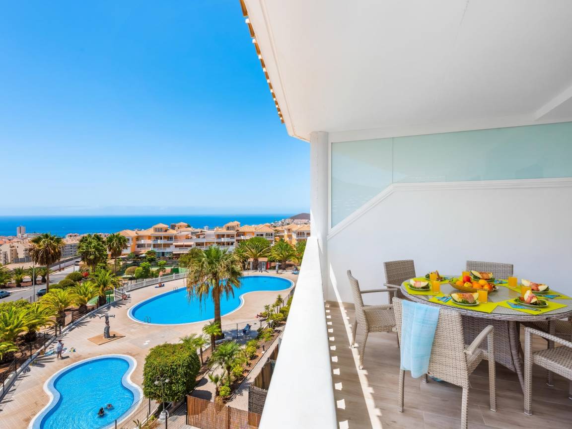 100 M² Apartamento ∙ 3 Habitaciones ∙ 6 Huéspedes - Los Cristianos