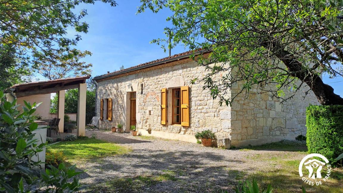 100 M² Gîte ∙ 3 Chambres ∙ 6 Personnes - Albi