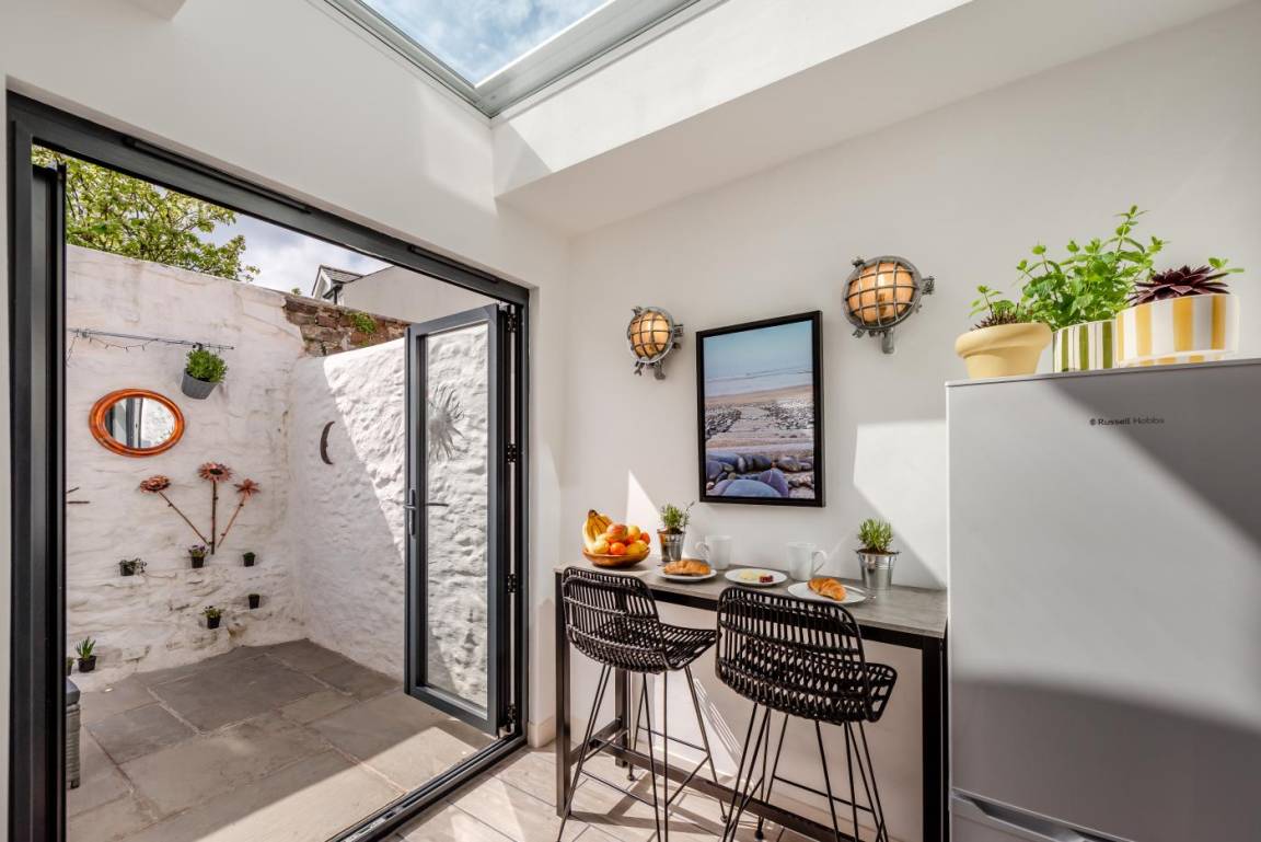 Cottage ∙ 3 Bedrooms ∙ 5 Guests - Appledore