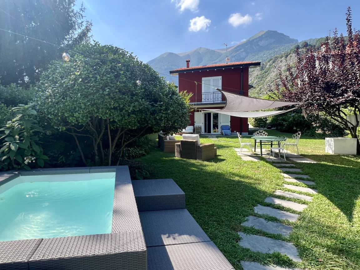 150 M² Villa ∙ 2 Bedrooms ∙ 4 Guests - Lake Como