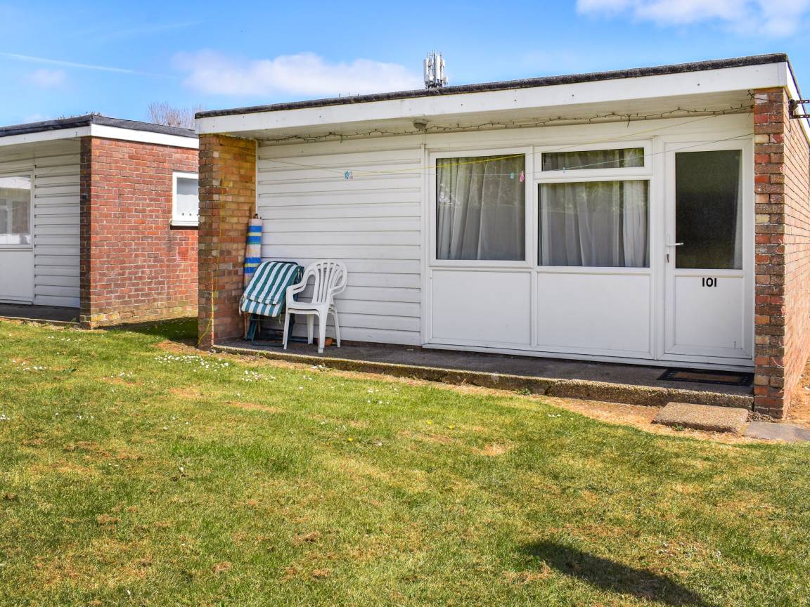 Apartment ∙ 2 Bedrooms ∙ 7 Guests - Winterton-on-Sea