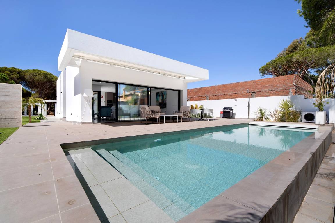 200 M² Villa ∙ 4 Schlafzimmer ∙ 8 Gäste - Chiclana de la Frontera