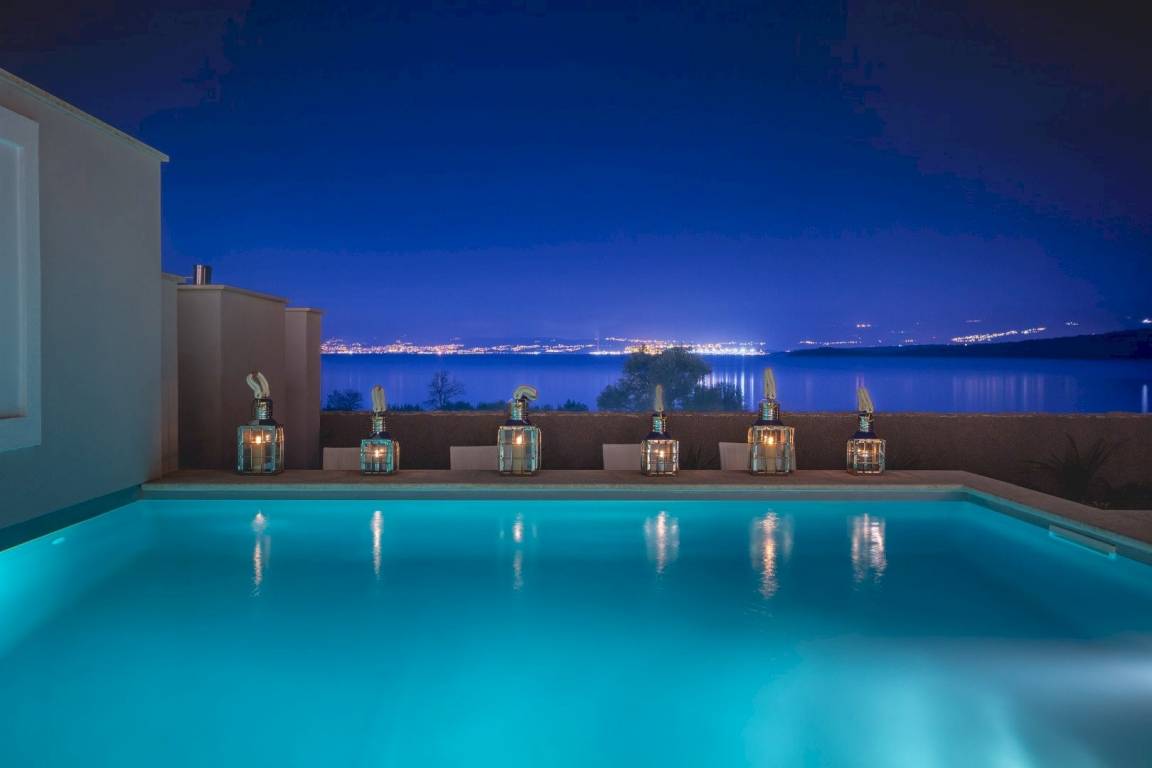 180 M² Villa ∙ 4 Bedrooms ∙ 8 Guests - Malinska