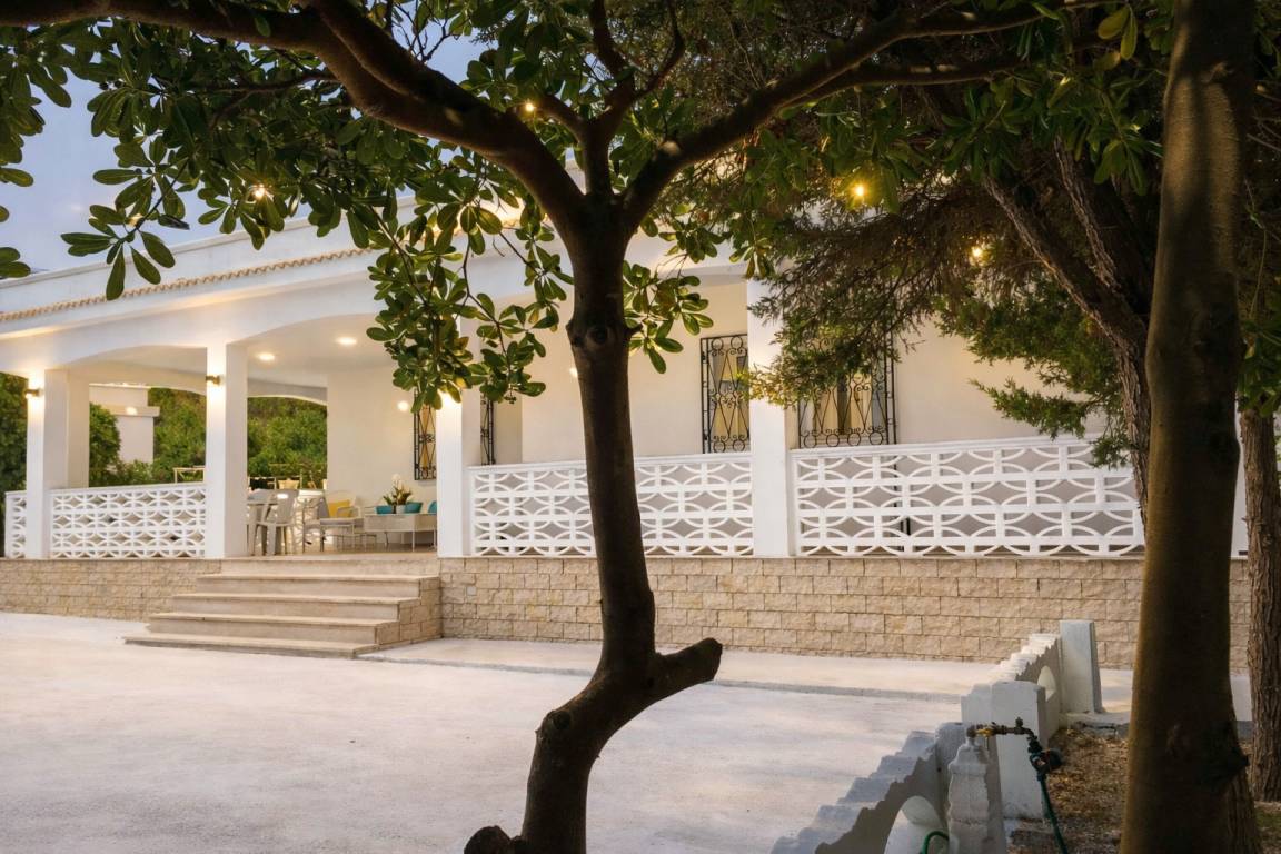 120 M² Villa ∙ 4 Schlafzimmer ∙ 12 Gäste - Tarent