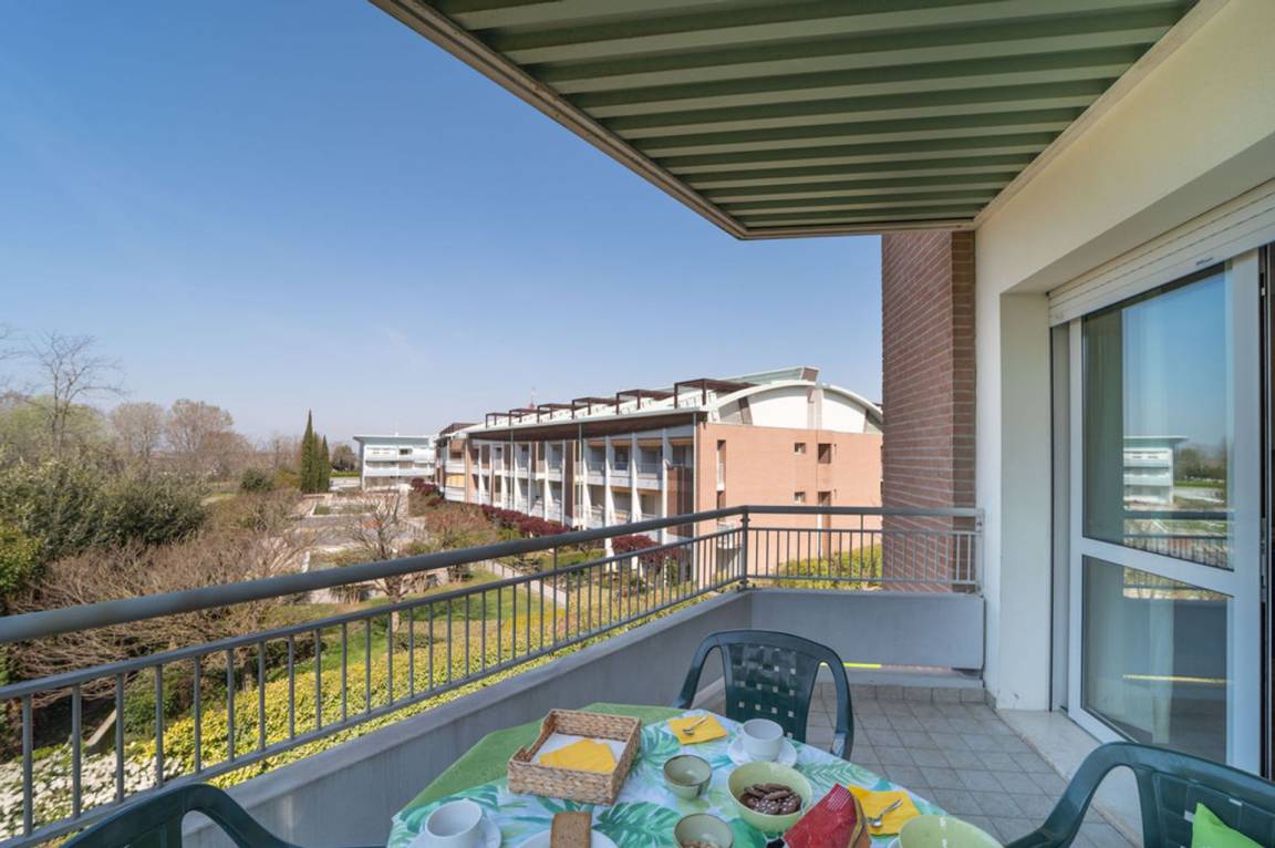 70 M² Appartement ∙ 4 Chambres ∙ 9 Personnes - Bibione