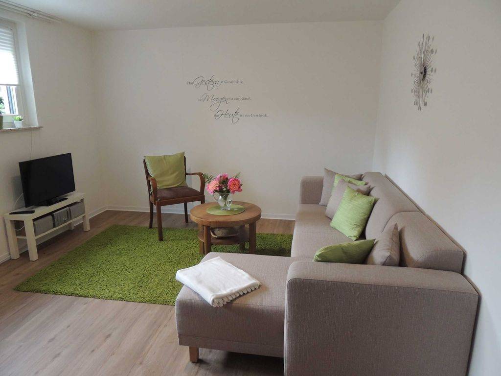 50 M² Ferienwohnung ∙ 1 Schlafzimmer ∙ 2 Gäste - Fritzlar