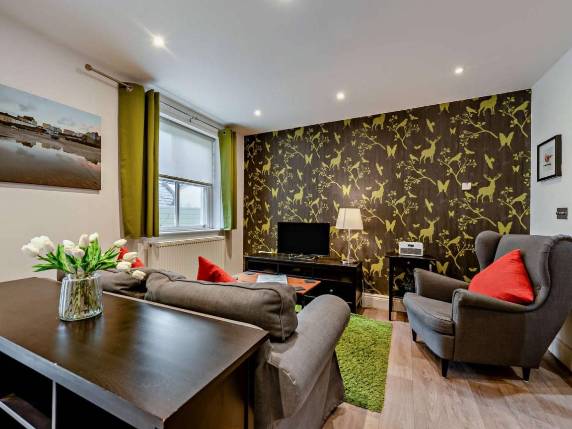 Apartment ∙ 1 Bedroom ∙ 2 Guests - Tenby