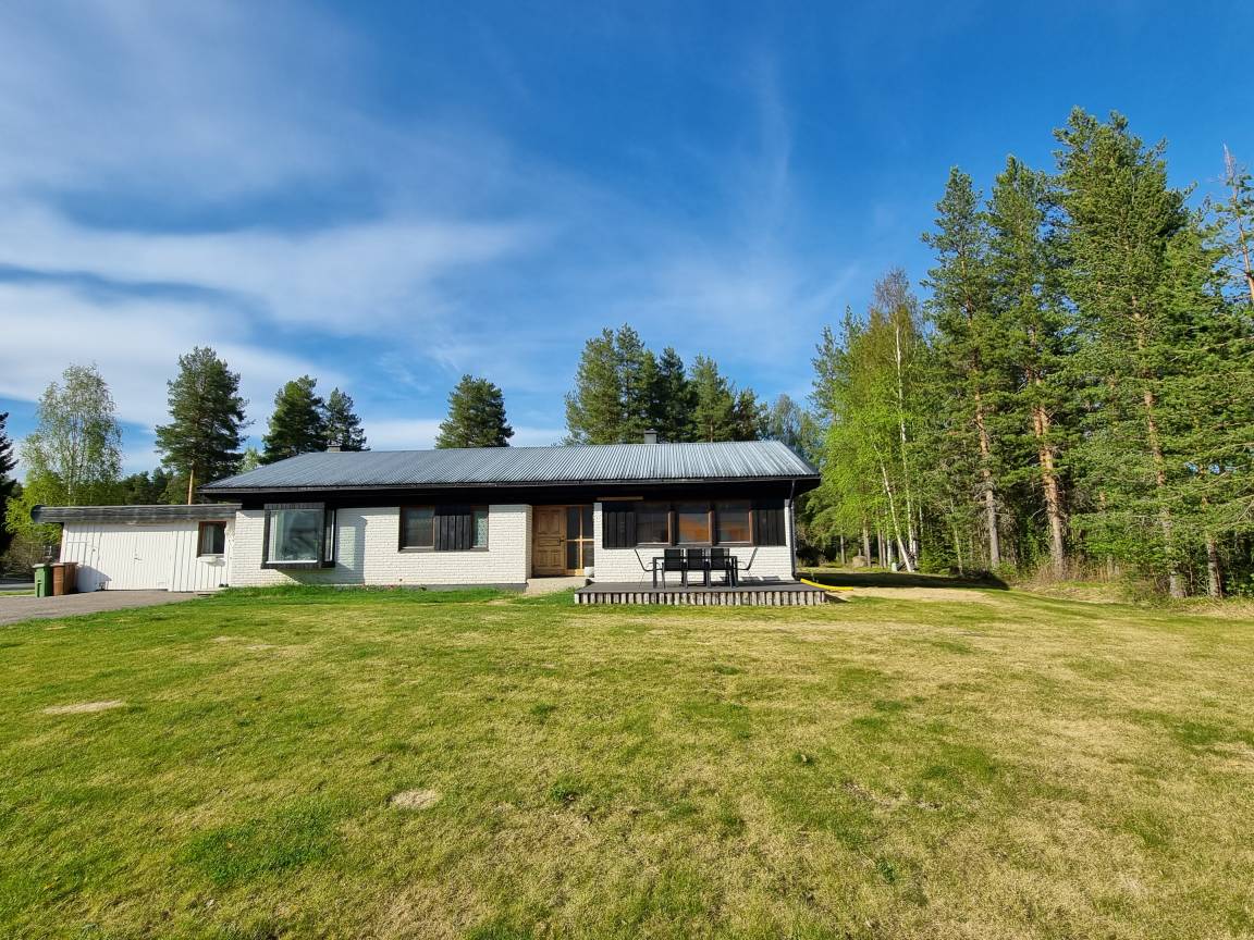 140 M² Hus ∙ 4 Sovrum ∙ 7 Gäster - Lappland