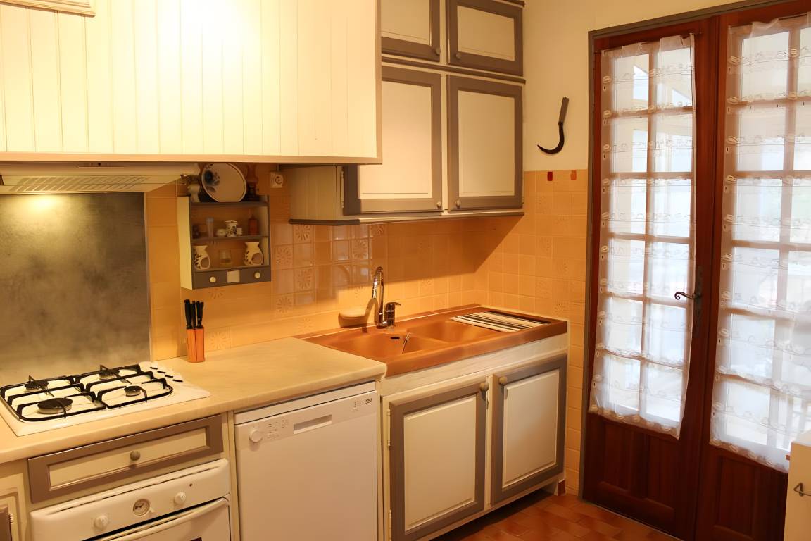 110 M² Maison De Vacances ∙ 4 Chambres ∙ 6 Personnes - Esparron-de-Verdon