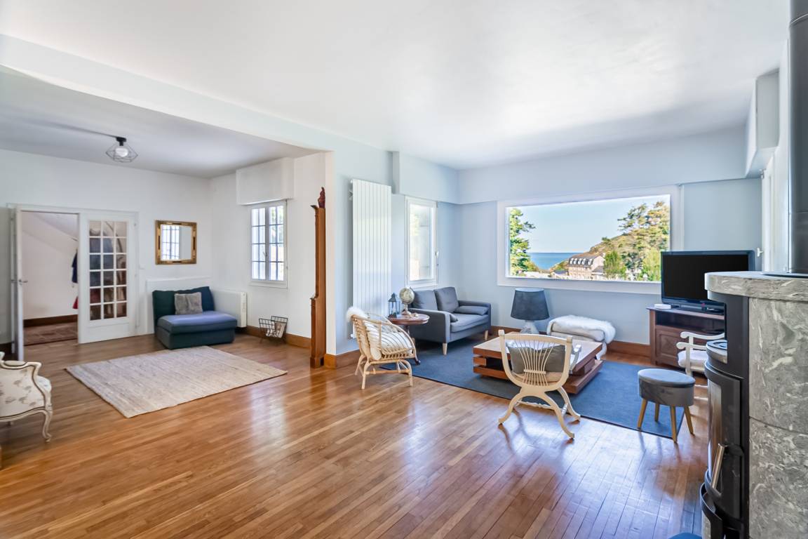 280 M² Maison De Vacances ∙ 6 Chambres ∙ 15 Personnes - Yffiniac