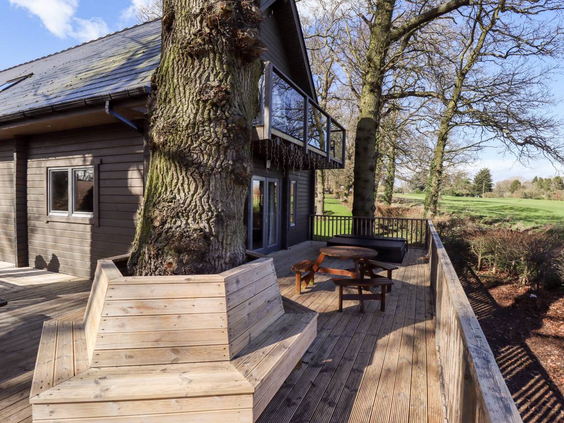 Cottage ∙ 5 Bedrooms ∙ 15 Guests - Louth