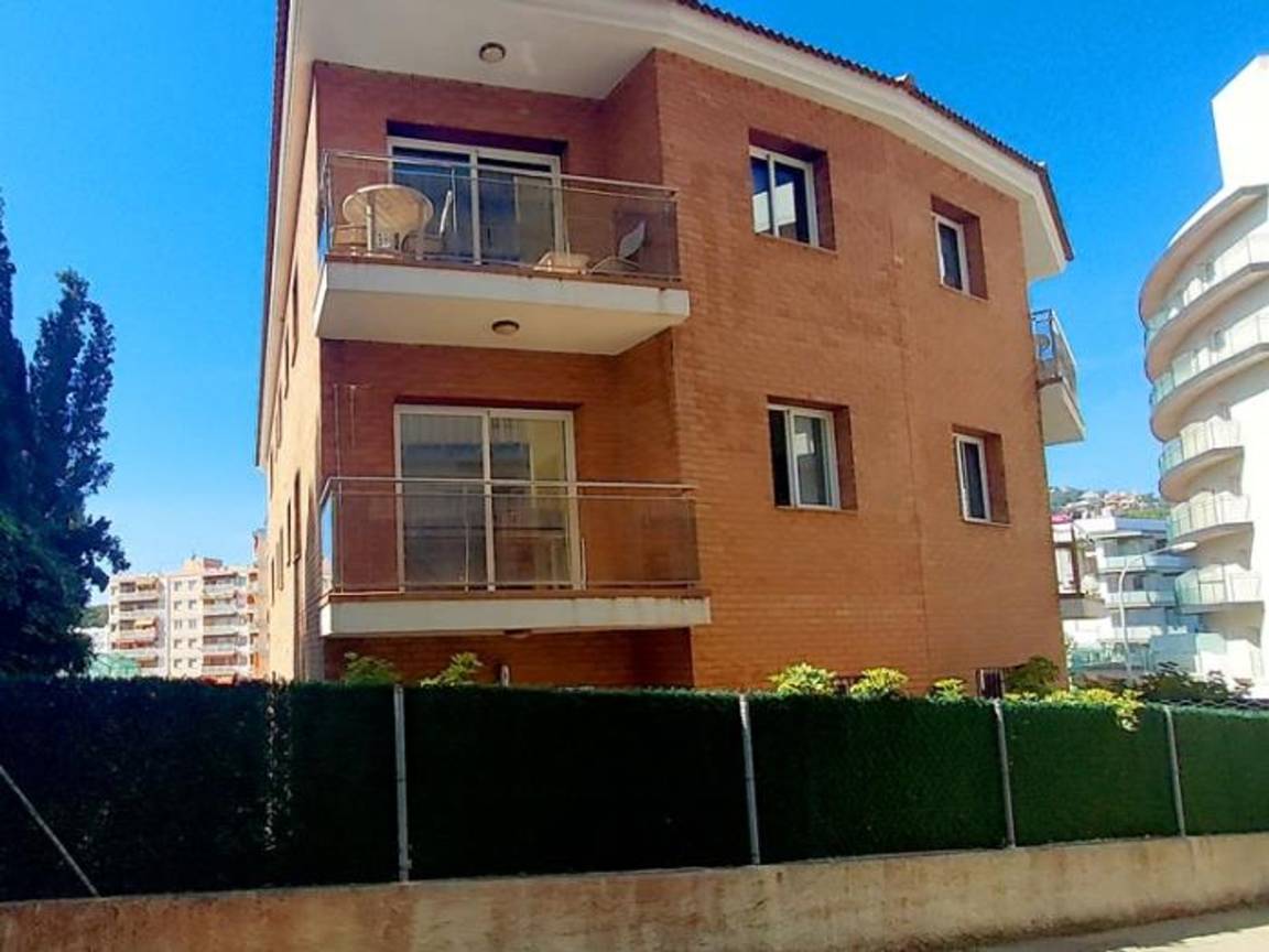 65 M² Apartamento ∙ 2 Habitaciones ∙ 6 Huéspedes - Lloret de Mar
