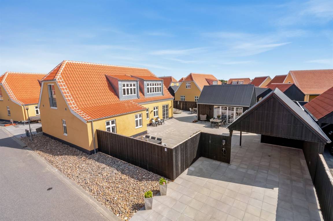 215 M² House ∙ 5 Bedrooms ∙ 18 Guests - Skagen
