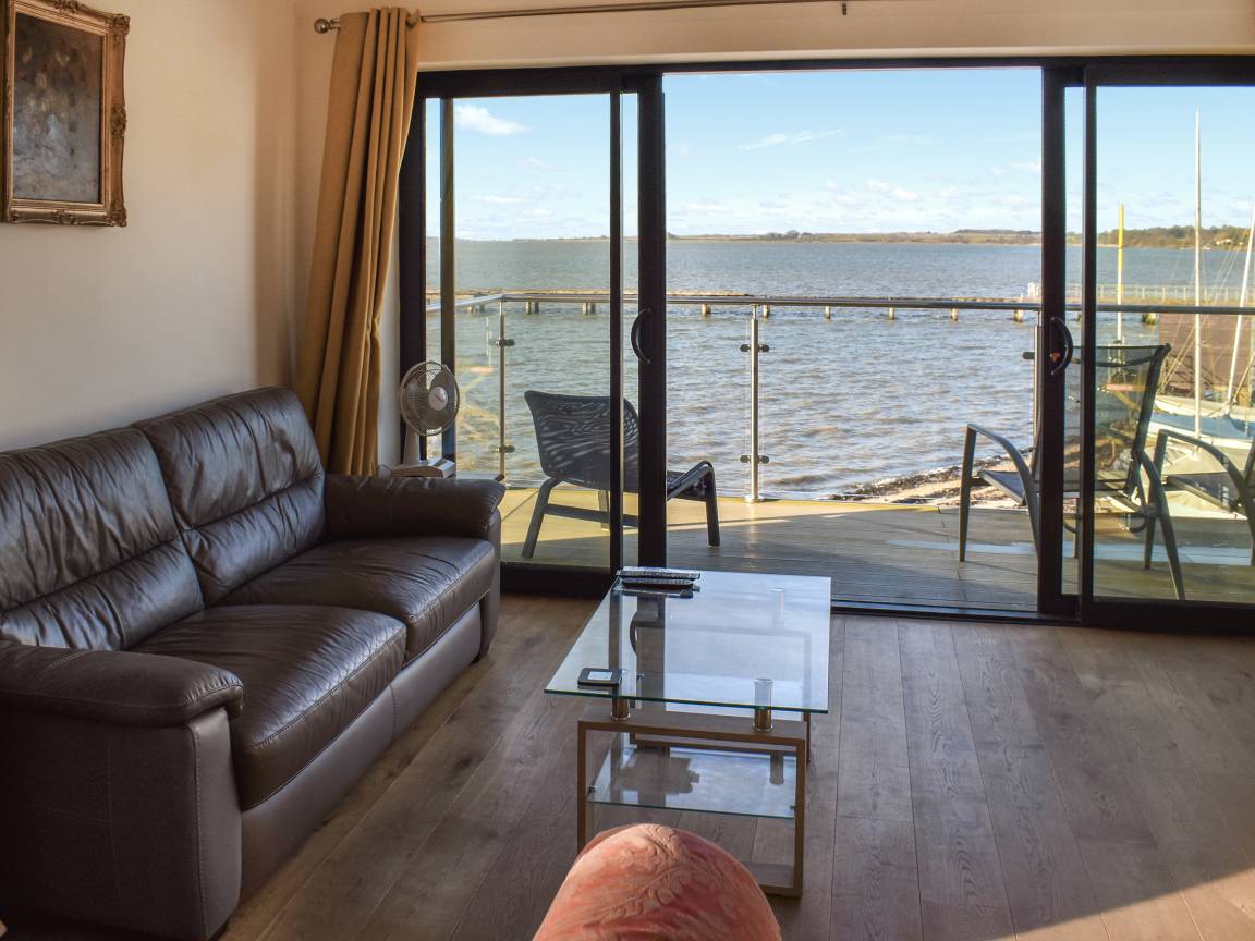 Cottage ∙ 3 Bedrooms ∙ 6 Guests - Felixstowe