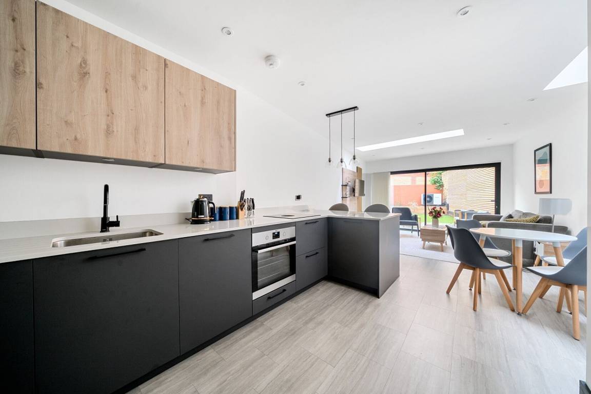 Mökki ∙ 2 Makuuhuonetta ∙ 5 Vierasta - Greenwich