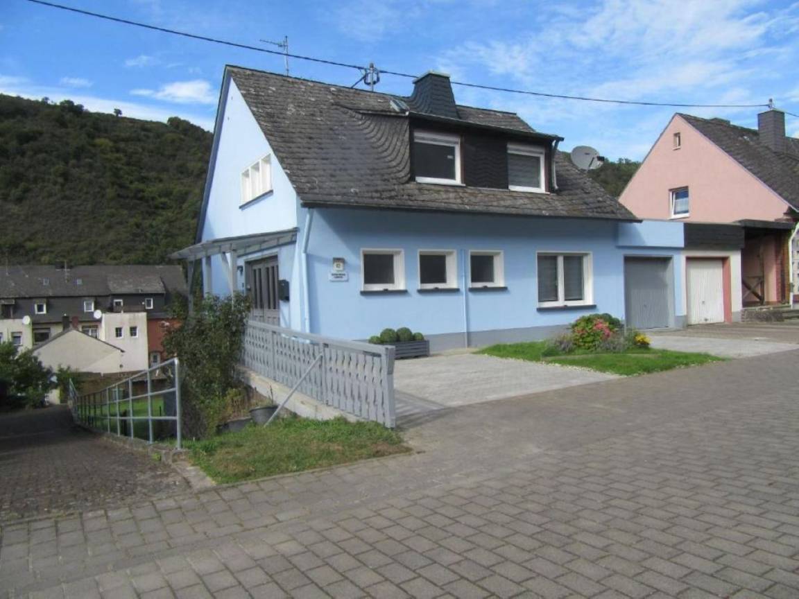 60 M² Ferienhaus ∙ 1 Schlafzimmer ∙ 3 Gäste - Münstermaifeld