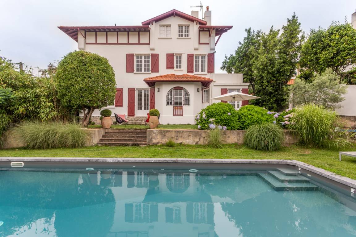 320 M² Villa ∙ 6 Chambres ∙ 12 Personnes - Biarritz