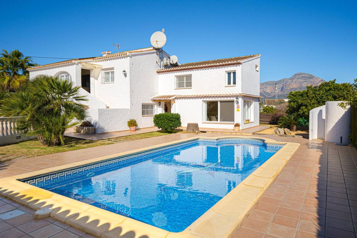 300 M² Villa ∙ 6 Camere Da Letto ∙ 12 Ospiti - Jávea