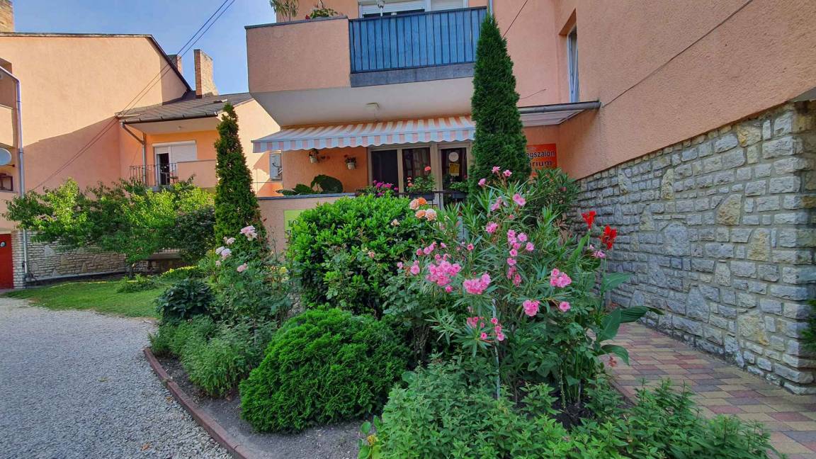 60 M² Apartment ∙ 2 Bedrooms ∙ 5 Guests - Balatonföldvár