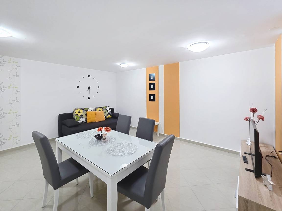 60 M² Ferienwohnung ∙ 1 Schlafzimmer ∙ 2 Gäste - Baška