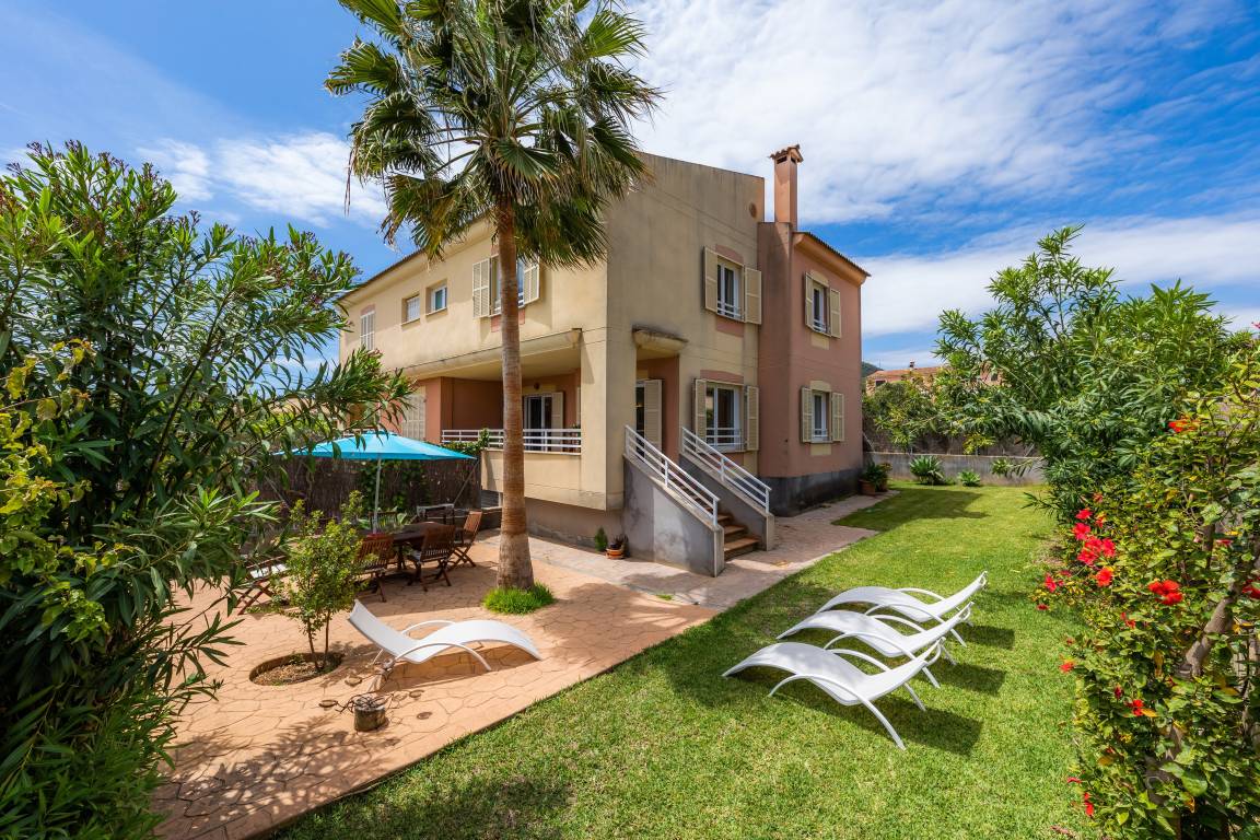 140 M² Ferienhaus ∙ 3 Schlafzimmer ∙ 6 Gäste - Cala Rajada