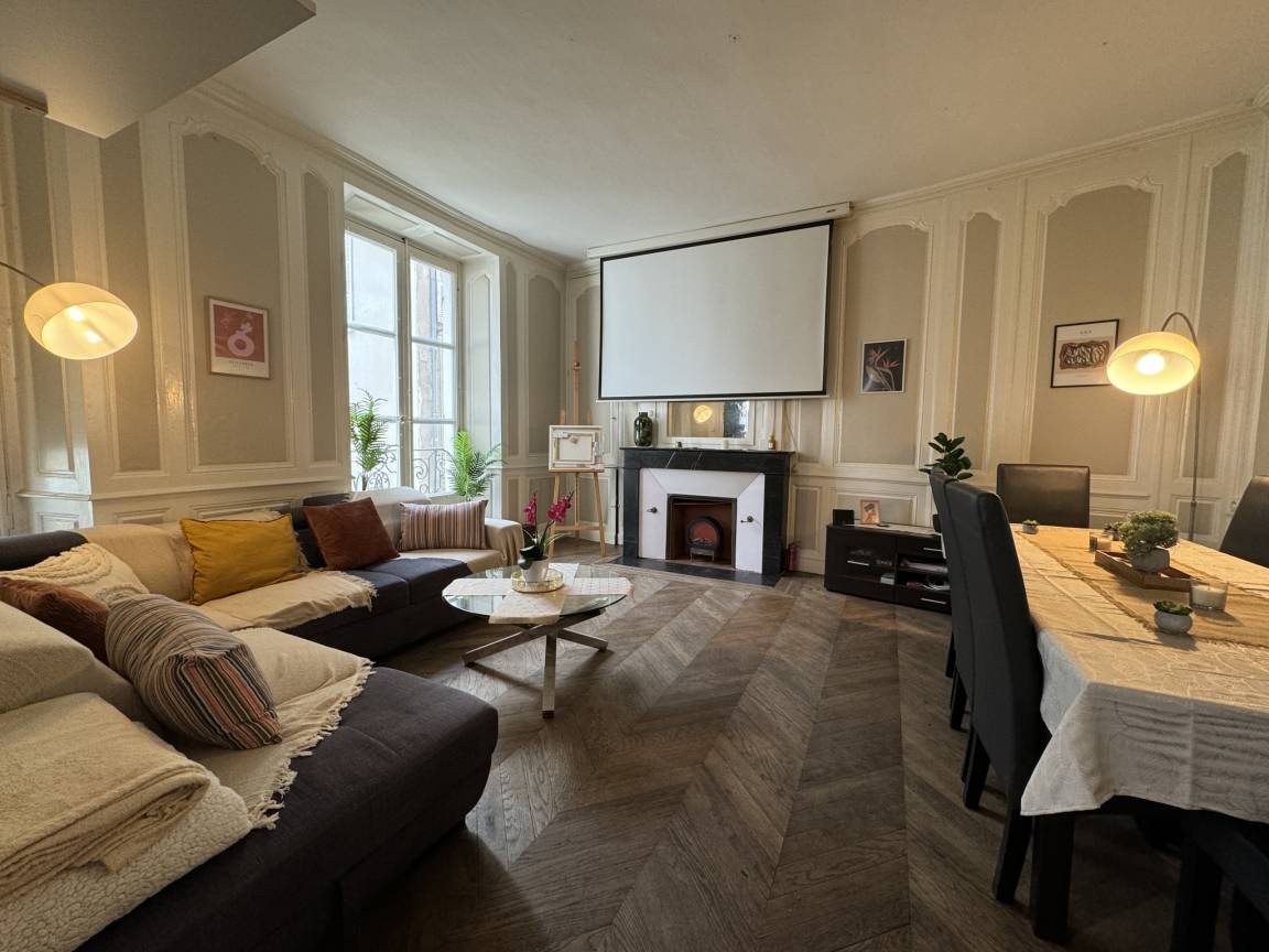 180 M² Villa ∙ 8 Bedrooms ∙ 24 Guests - Le Mans