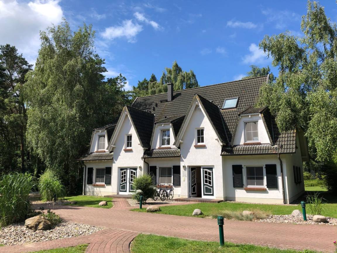 65 M² Apartment ∙ 2 Bedrooms ∙ 4 Guests - Dierhagen