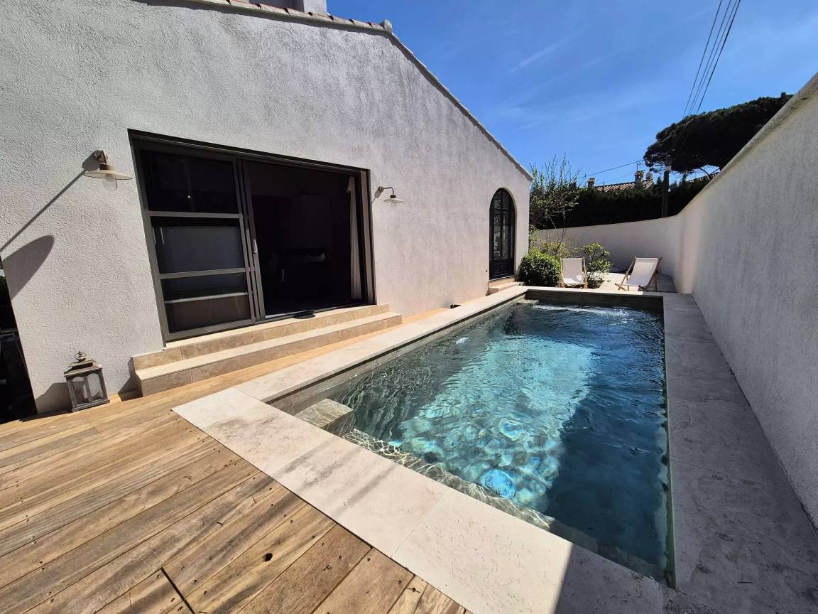 160 M² House ∙ 1 Bedroom ∙ 7 Guests - Sanary-sur-Mer