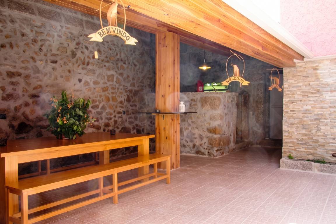250 M² Maison De Vacances ∙ 7 Chambres ∙ 18 Personnes - Loriga