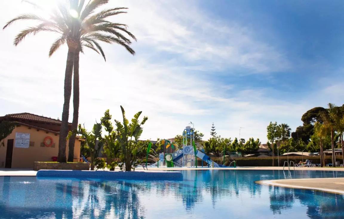 29 M² Caravan ∙ 2 Bedrooms ∙ 4 Guests - Salou