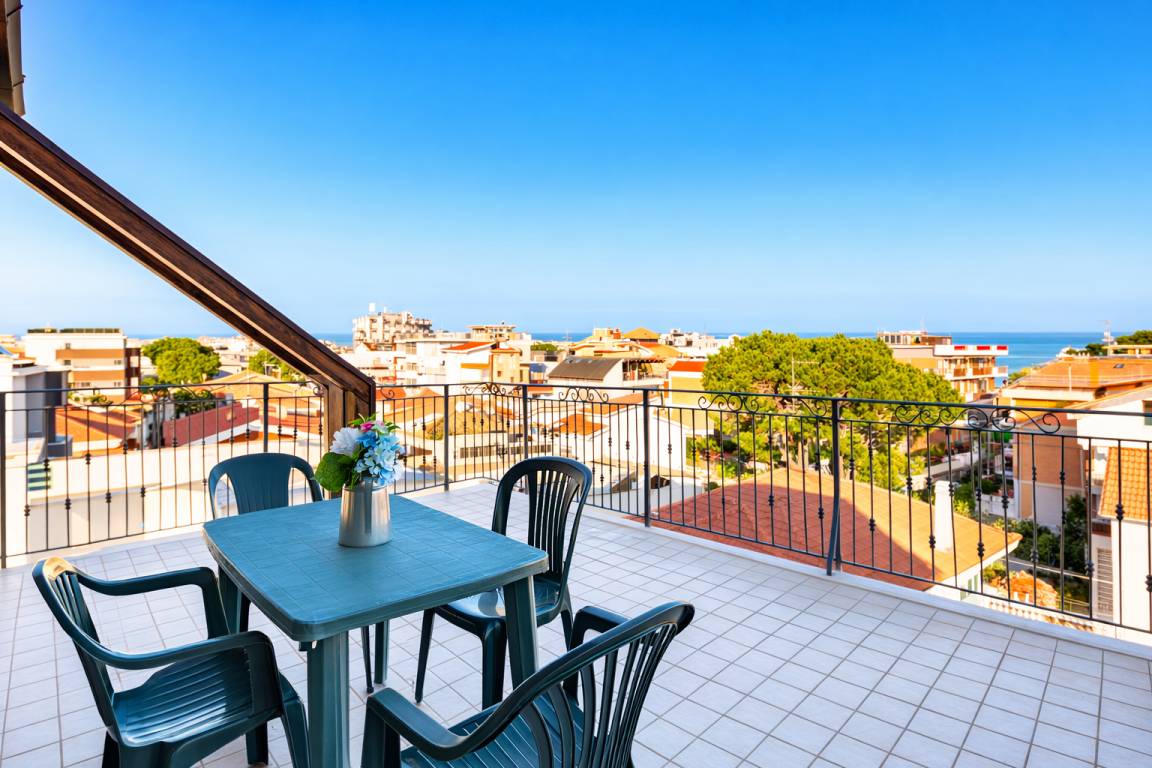 Apartamento ∙ 1 Habitación ∙ 4 Huéspedes - Alba Adriatica