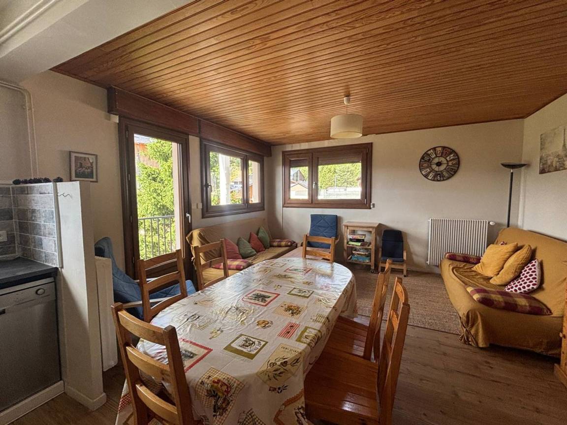 75 M² Apartamento ∙ 3 Habitaciones ∙ 8 Huéspedes - Les Angles