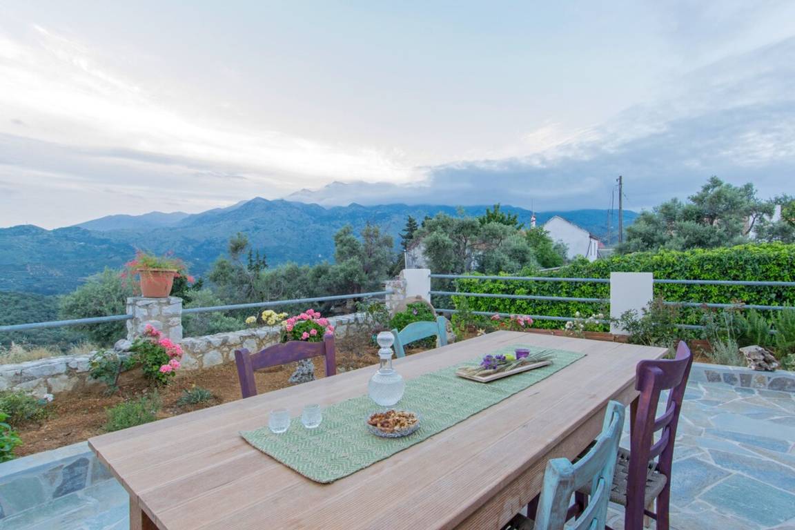 95 M² House ∙ 3 Bedrooms ∙ 7 Guests - Chania