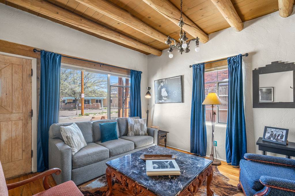 House ∙ 1 Bedroom ∙ 2 Guests - Santa Fe, NM
