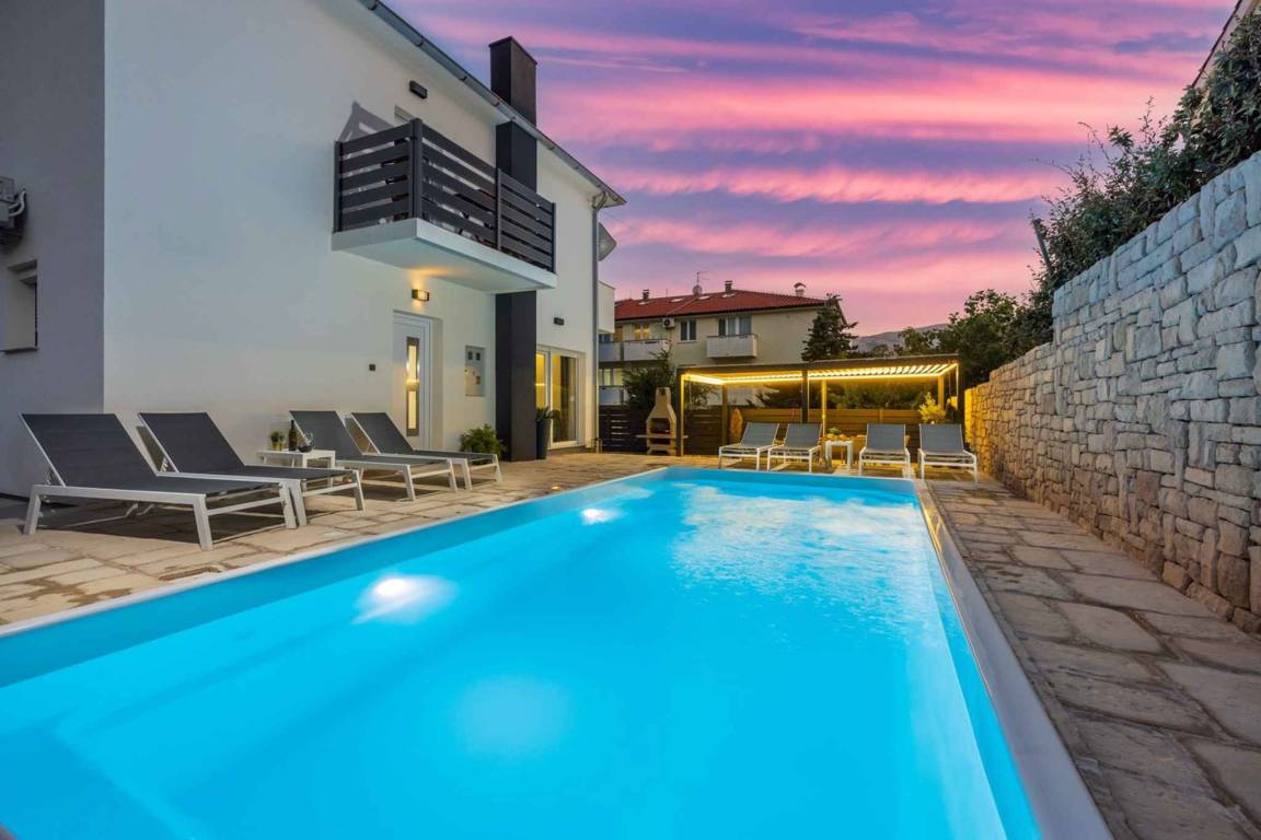 180 M² Villa ∙ 4 Bedrooms ∙ 8 Guests - Baška