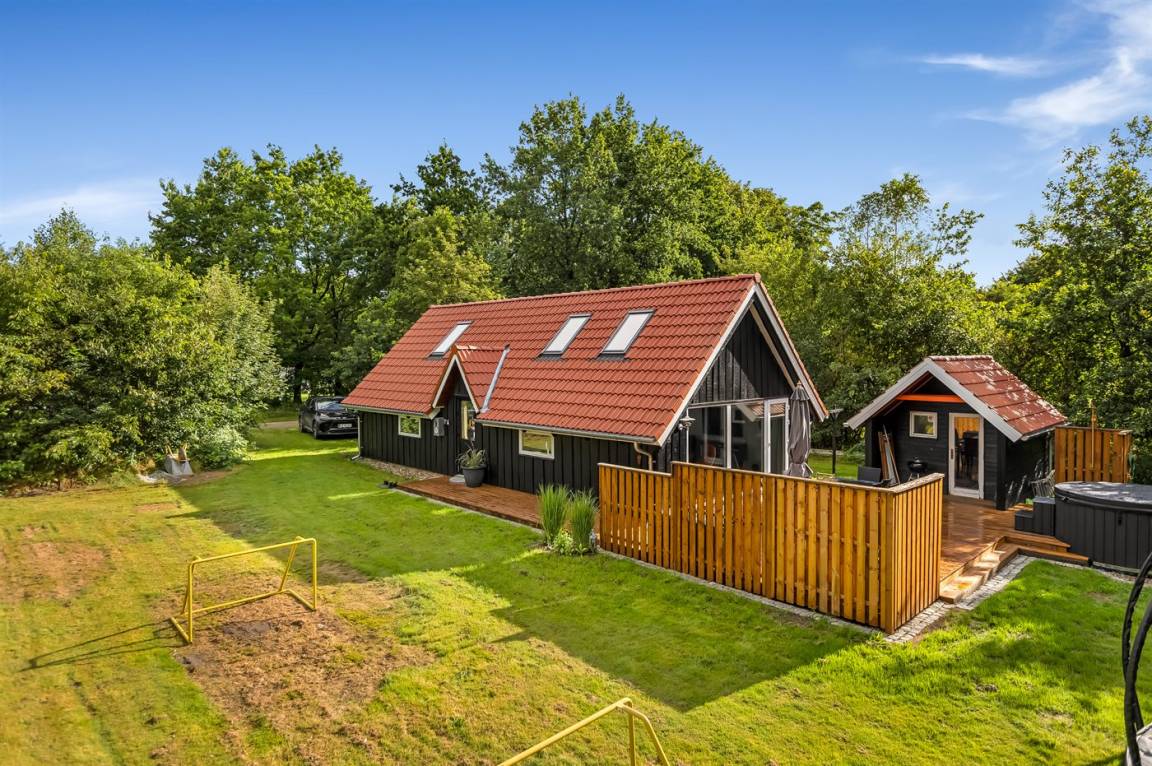 92 M² Ferienhaus ∙ 2 Schlafzimmer ∙ 6 Gäste - Arrild