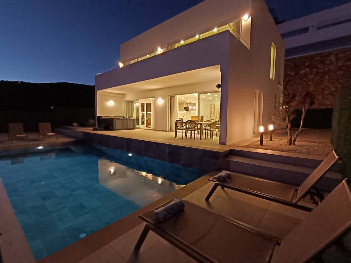 160 M² House ∙ 4 Bedrooms ∙ 8 Guests - Alanya