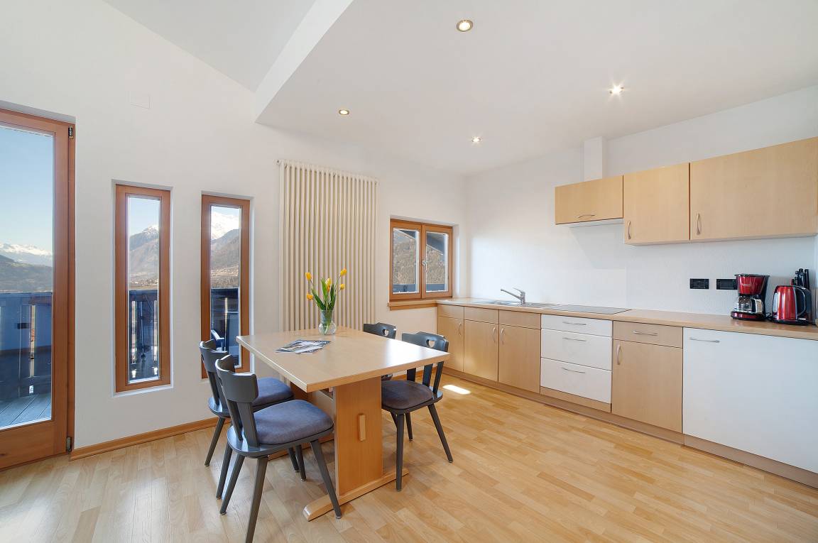 75 M² Ferienwohnung ∙ 2 Schlafzimmer ∙ 4 Gäste - Schenna