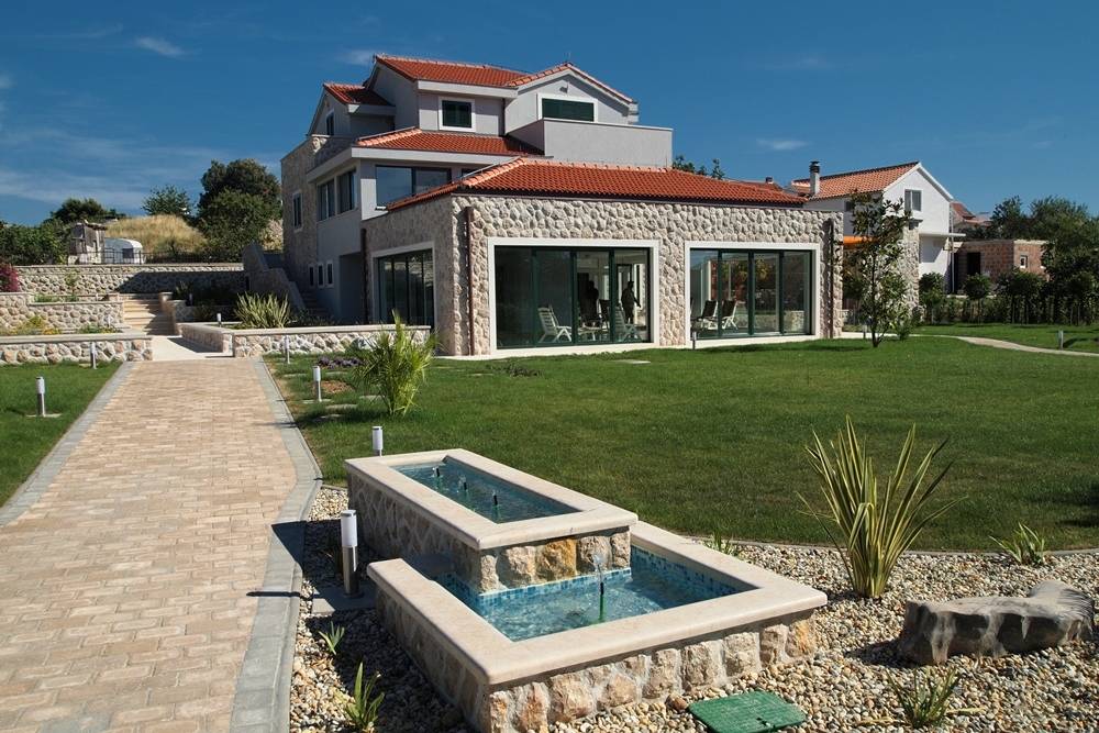 333 M² Ferienhaus ∙ 4 Schlafzimmer ∙ 10 Gäste - Murter